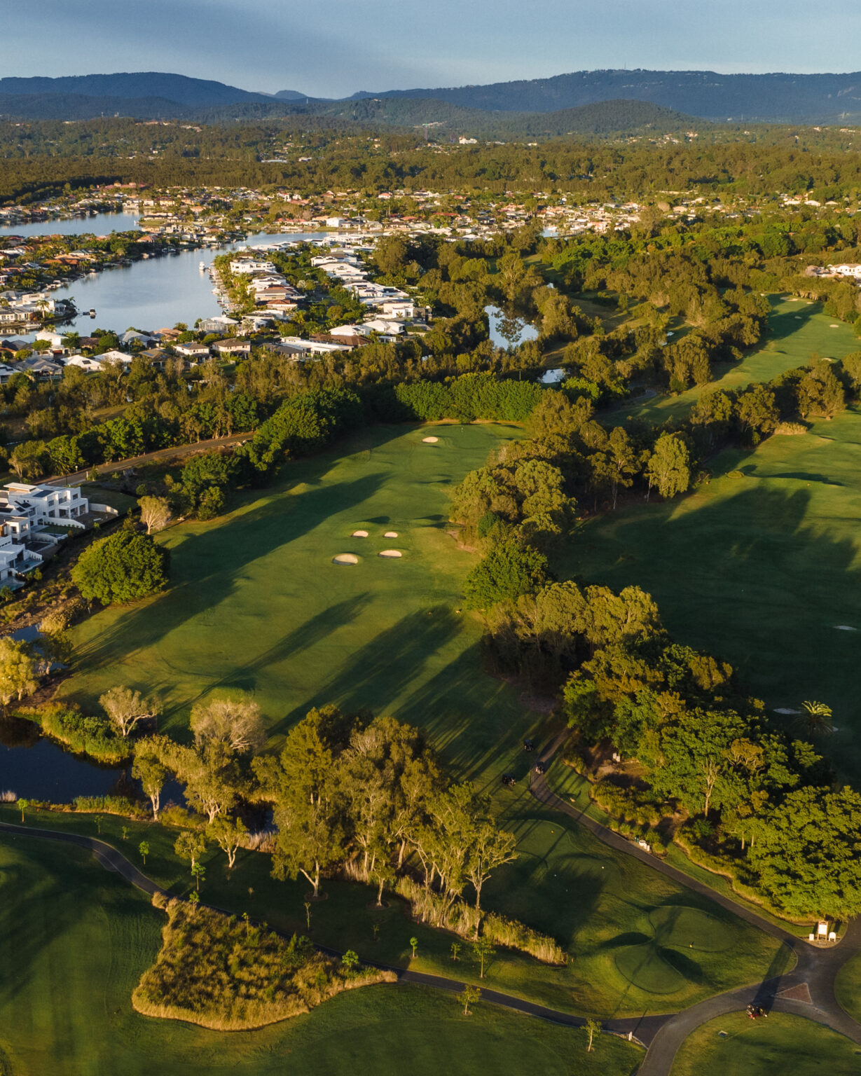 On the Road >> Course Review >> Links Hope Island Golf Club - Signature ...